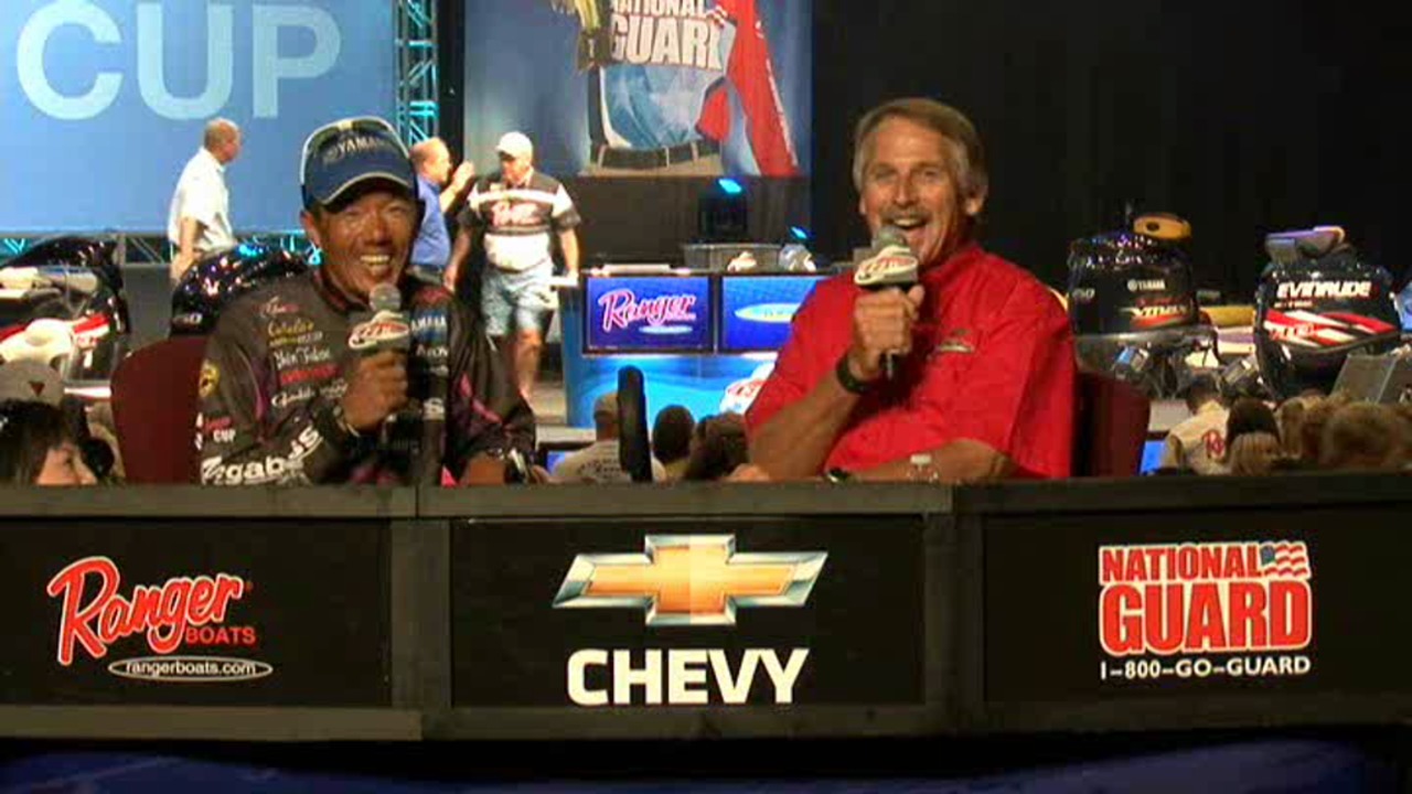 2010 FWC Day 1 Interview - Shinichi Fukae - Major League Fishing