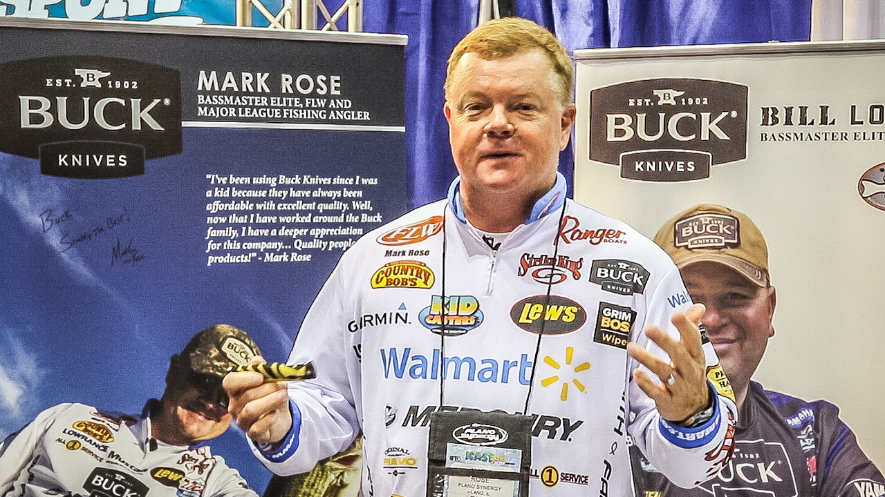 2016 ICAST - Mark Rose with Buck Knives - Major League Fishing