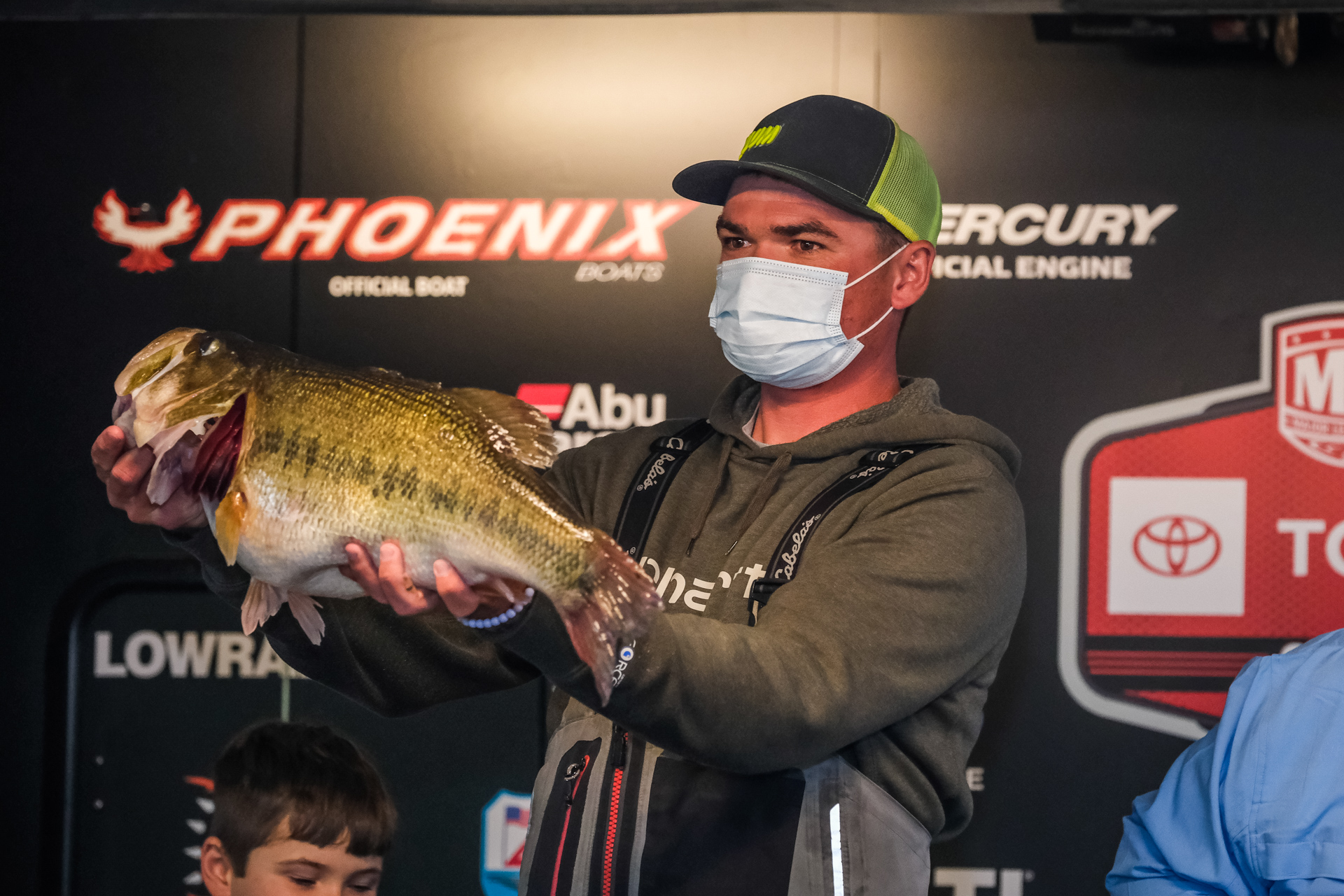 10-Pounder Seals Sam Rayburn Win for Mundy - Major League Fishing
