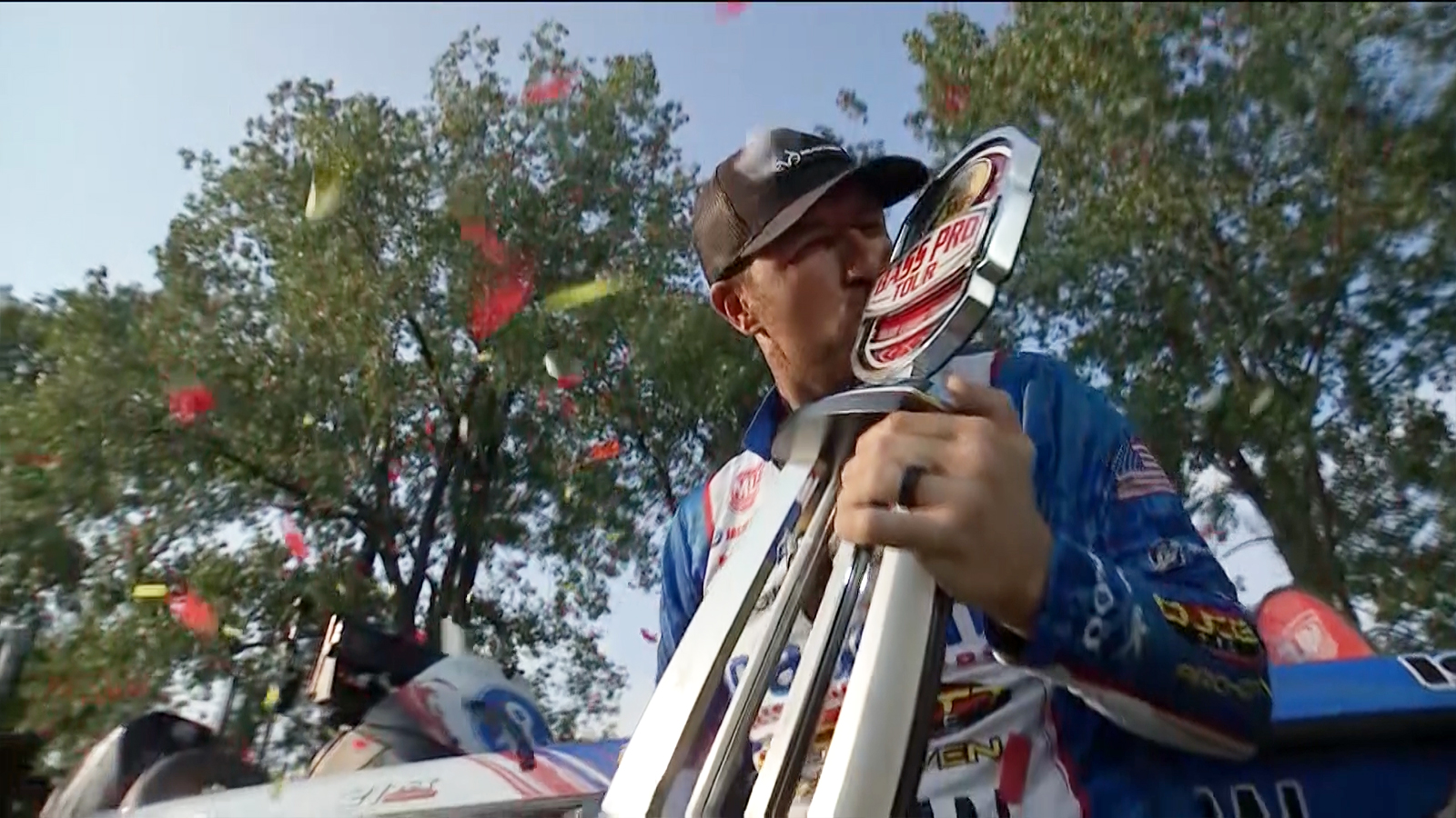 Bass Pro Tour Stage Six Trophy Presentation - Major League Fishing