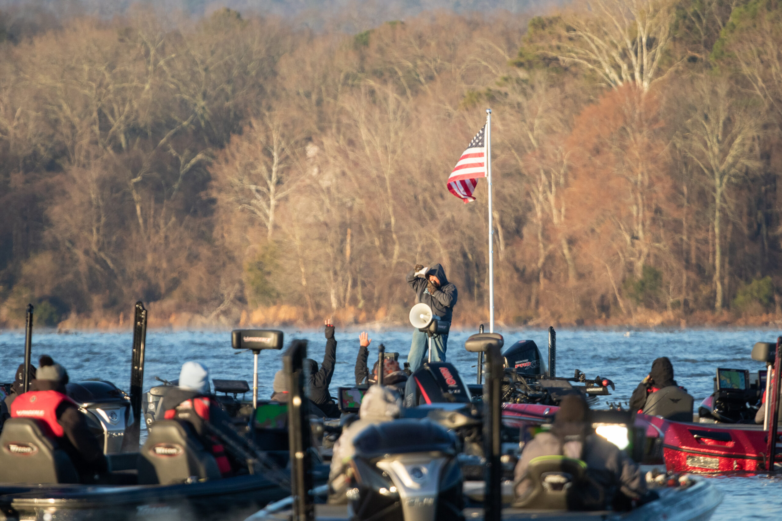 GALLERY: Crisp conditions for Central Division start on G-ville - Major ...