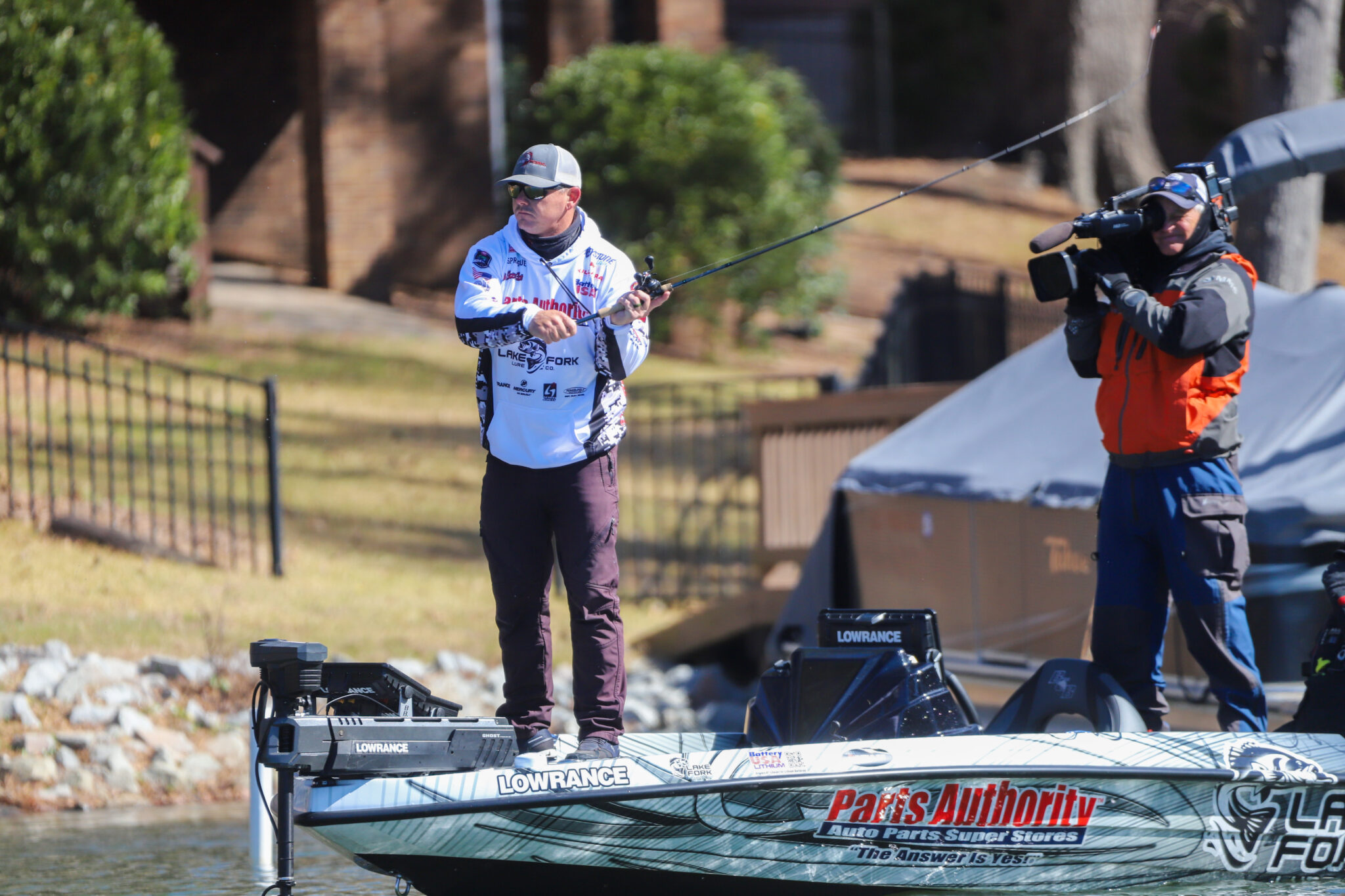Sprague sprints out to Day 1 lead on Lake Murray - Major League Fishing