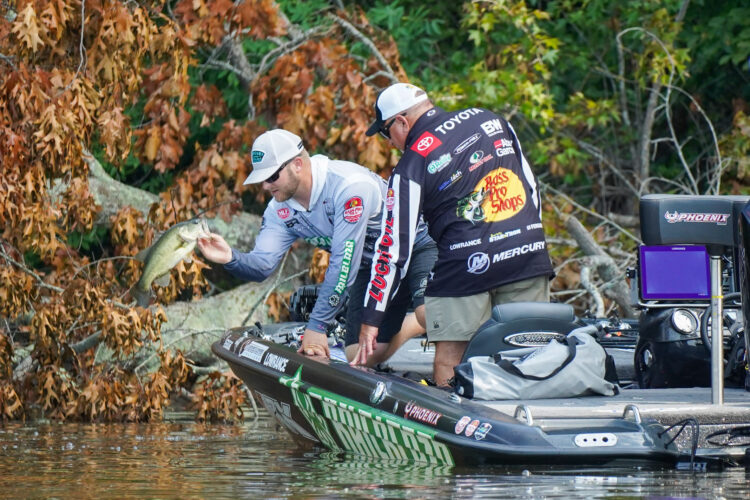 GALLERY: Championship Round begins on Potomac River with $150K up for ...
