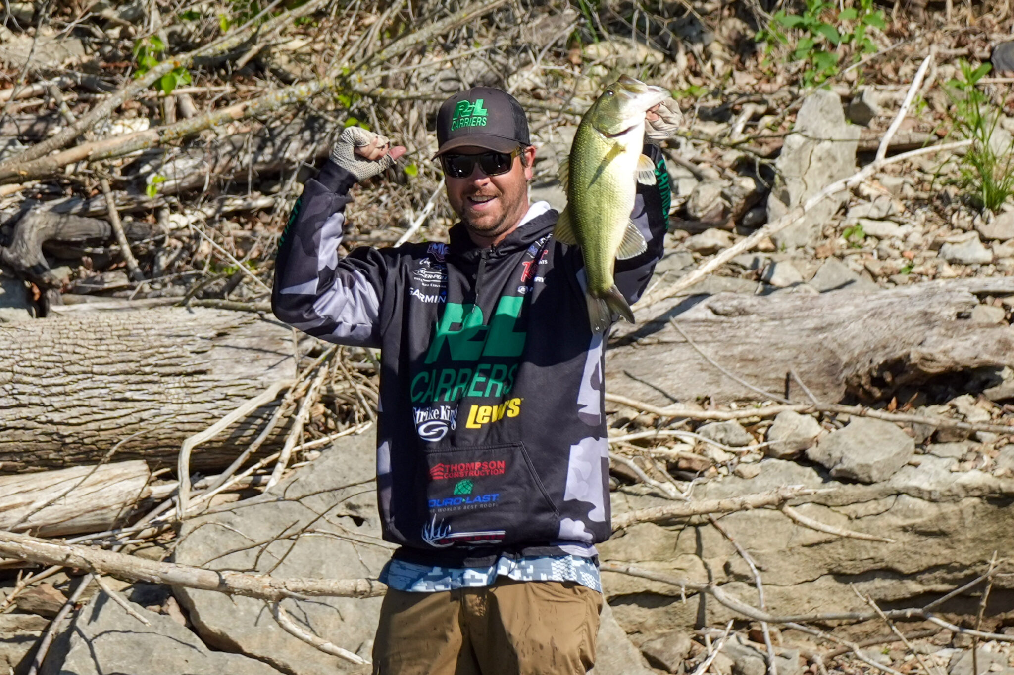 Floyd survives Strader’s late surge, earns first Bass Pro Tour win on ...