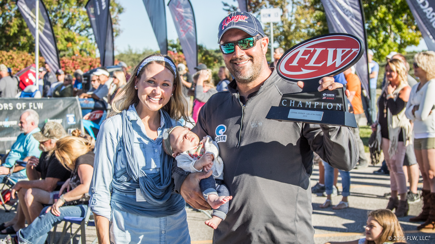 Hostetler Jr. Earns Co-angler Win - Major League Fishing
